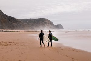 The History of Surfing – Surfing Now & Then - Lifts To